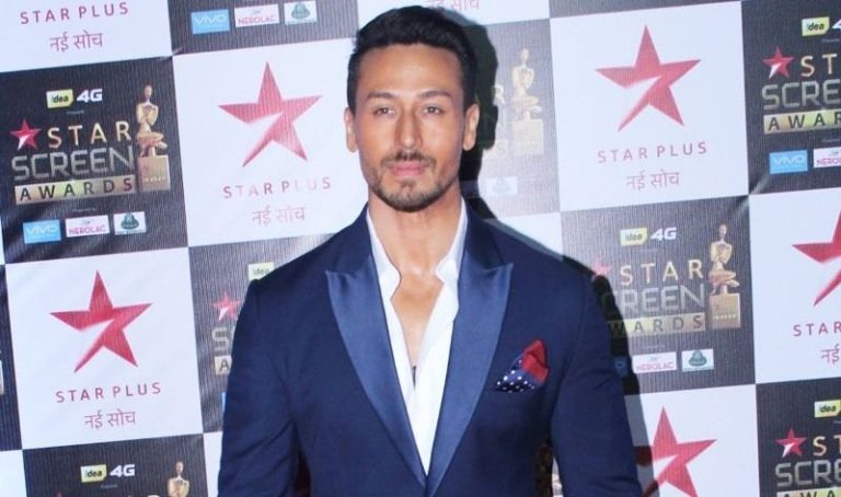 Tiger Shroff Height, Age, Girlfriend, Wife, Family, Biography & More! » StarsUnfolded