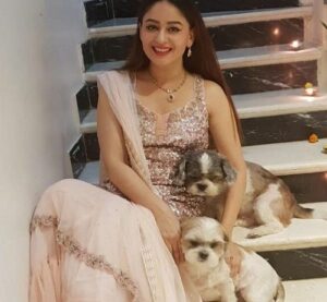 Mahhi Vij Height, Age, Husband, Family, Biography & More » StarsUnfolded