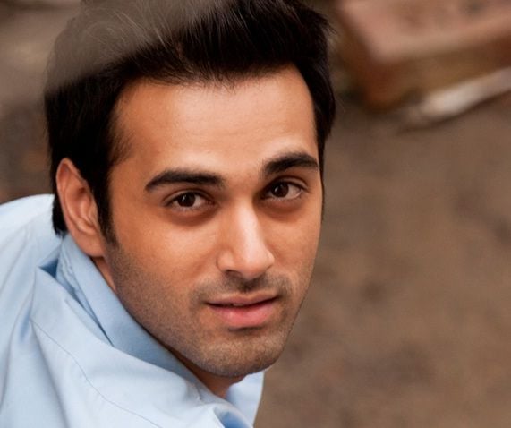 Pulkit Samrat Height, Age, Girlfriend, Wife, Family, Biography » StarsUnfolded