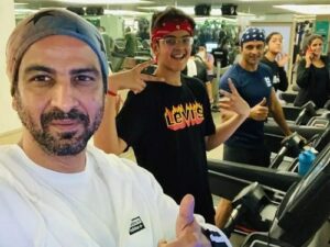 Ronit Roy Age, Wife, Family, Biography & More » StarsUnfolded