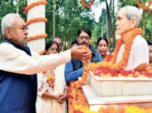 Nitish Kumar (Politician) Age, Caste, Wife, Family, Biography ...