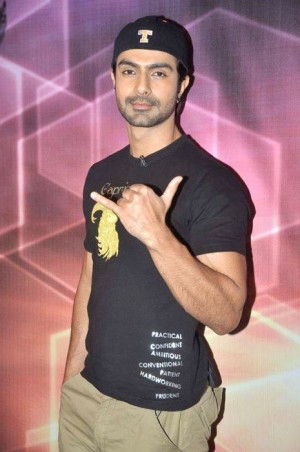 Ashmit Patel Age, Height, Girlfriend, Wife, Family, Biography & More ...