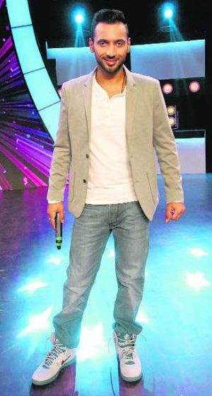 Punit Pathak Height, Age, Girlfriend, Wife, Family, Biography & More ...