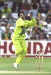 Wasim Akram (Cricketer) Height, Age, Wife, Children, Family, Biography ...