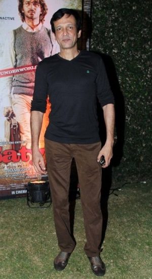 Kay Kay Menon Height, Age, Wife, Family, Biography » StarsUnfolded