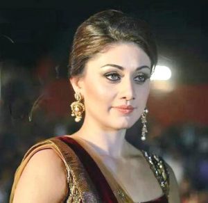 Shefali Jariwala Age, Death, Boyfriend, Husband, Family, Biography ...