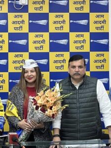 Sambhavna Seth Age, Husband, Family, Biography » StarsUnfolded