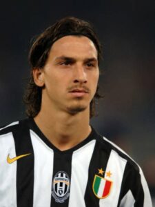 Zlatan Ibrahimović Height, Age, Wife, Family, Biography » StarsUnfolded
