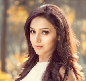 Neeti Mohan Age, Boyfriend, Husband, Family, Biography & More ...
