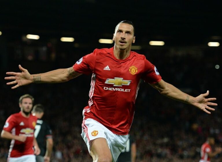 Zlatan Ibrahimović Height, Age, Wife, Family, Biography » StarsUnfolded