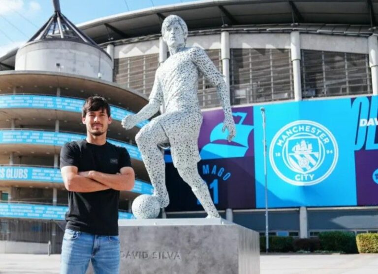 David Silva Height, Age, Girlfriend, Wife, Children, Family, Biography ...