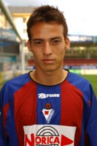 David Silva Height, Age, Girlfriend, Wife, Children, Family, Biography ...