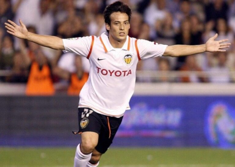 David Silva Height, Age, Girlfriend, Wife, Children, Family, Biography ...