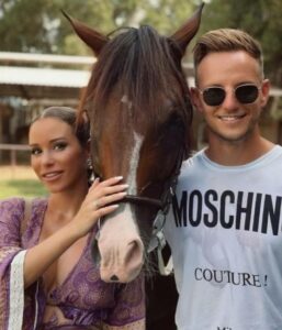 Ivan Rakitić Height, Age, Wife, Children, Family, Biography » StarsUnfolded