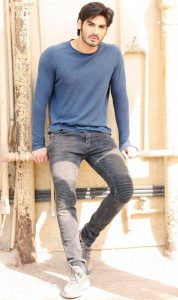 Ahan Shetty Height, Age, Girlfriend, Family, Biography & More ...