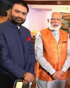 Deepak Chaurasia Age, Wife, Children, Family, Biography » StarsUnfolded