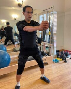 Rahul Kanwal Height, Age, Wife, Family, Biography » StarsUnfolded