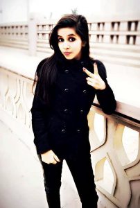 Dhinchak Pooja (Singer) Height, Weight, Age, Family, Biography & More ...