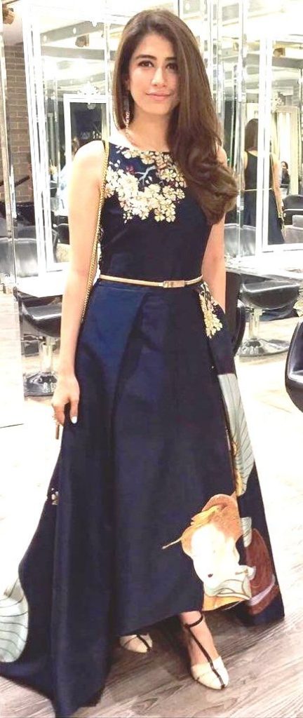 VJ Syra Yousaf (aka Syra Shehroz) Height, Weight, Age, Affairs, Husband ...