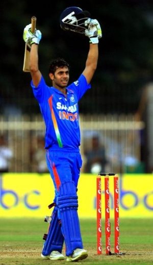 Manoj Tiwary (Cricketer) Height, Age, Wife, Family, Biography & More ...