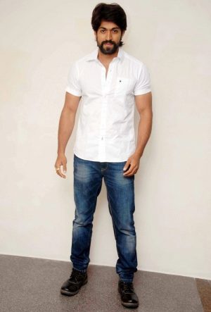 Yash (KGF) Age, Height, Wife, Family, Children, Biography & More ...