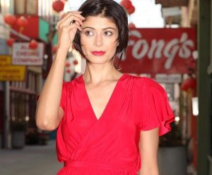 Pooja Batra Height, Age, Husband, Family, Biography & More » StarsUnfolded