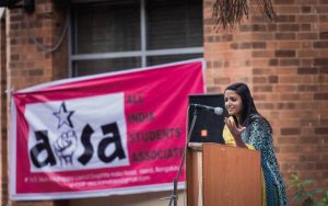 Shehla Rashid Shora Age, Boyfriend, Family, Biography & More ...