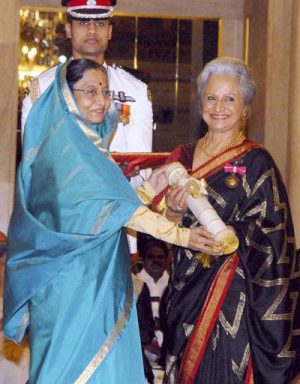 Waheeda Rehman Age, Husband, Children, Family, Biography & More » StarsUnfolded