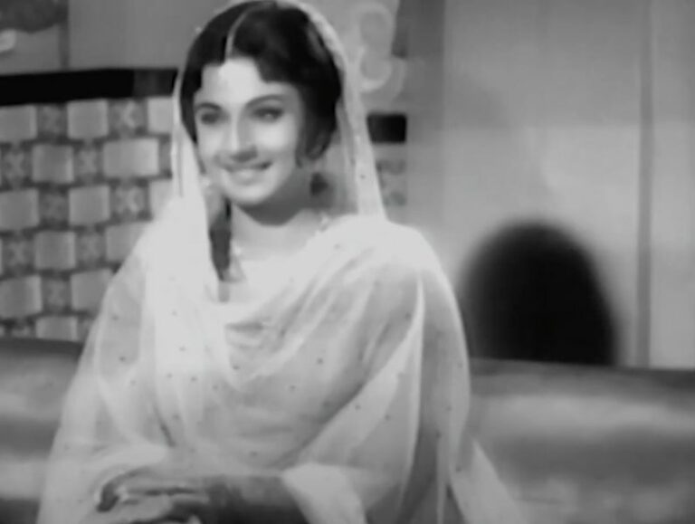 Tanuja Mukherjee Age, Husband, Children, Family, Biography & More ...