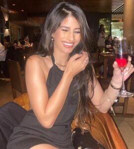 Jasmin Walia (Singer) Age, Boyfriend, Family, Religion, Biography ...
