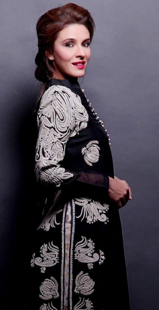 Raageshwari Loomba Height, Weight, Age, Husband, Biography & More ...