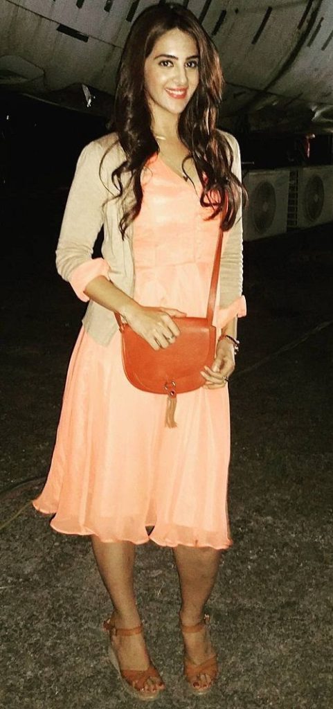 Arshin Mehta Height, Weight, Age, Boyfriend, Family, Biography & More ...