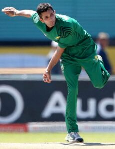 Keshav Maharaj Height, Age, Wife, Family, Biography & More » StarsUnfolded