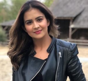 Roopi Gill Age, Family, Boyfriend, Biography & More » StarsUnfolded