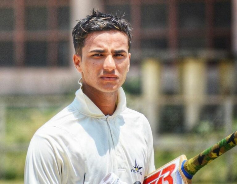 Abhishek Sharma (Cricketer) Height, Age, Girlfriend, Family, Biography ...