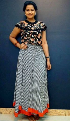 Sadhika Venugopal (Actress) Height, Weight, Age, Husband, Biography ...