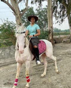 Manu Bhaker Height, Age, Family, Biography » StarsUnfolded