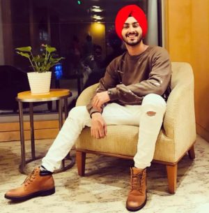 Rohanpreet Singh (Singer) Age, Girlfriend, Family, Biography & More ...