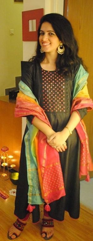 Pallavi Batra (Actress) Height, Weight, Age, Boyfriend, Husband ...
