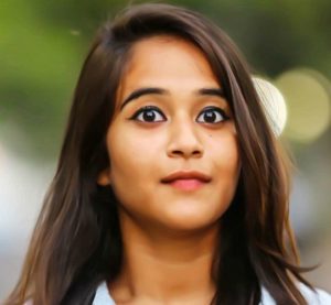 Deepthi Sunaina Height, Age, Boyfriend, Family, Biography & More ...