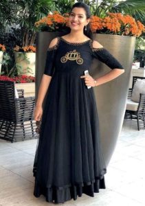 Geetha Madhuri (Singer) Height, Weight, Age, Husband, Biography & More ...