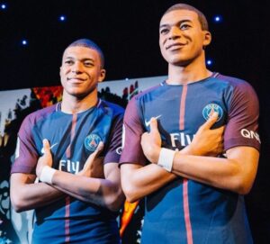 Kylian Mbappé Height, Age, Girlfriend, Family, Biography » StarsUnfolded