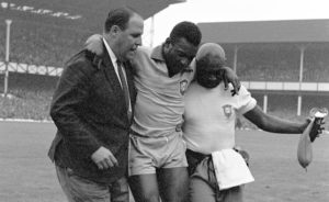Pelé Age, Death, Wife, Children, Family, Biography & More » StarsUnfolded