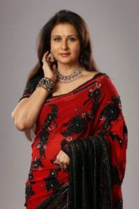 Poonam Dhillon Height, Age, Husband, Family, Biography » StarsUnfolded