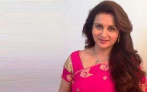 Poonam Dhillon Height, Age, Husband, Family, Biography » StarsUnfolded