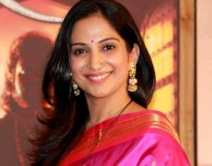 Poorva Gokhale (Actress) Height, Age, Family, Husband, Biography & More ...