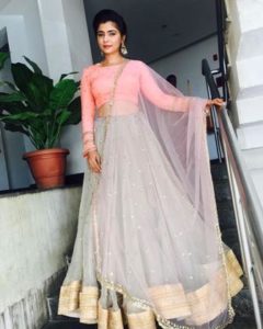 Chinmayi Age, Husband, Children, Family, Biography » StarsUnfolded