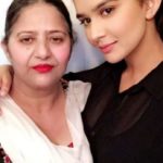 Roopi Gill Age, Family, Boyfriend, Biography & More » StarsUnfolded