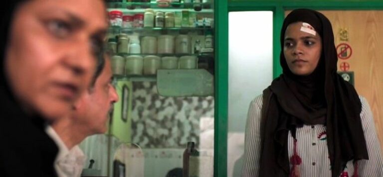 Srishti Shrivastava Age, Boyfriend, Husband, Family, Biography & More ...