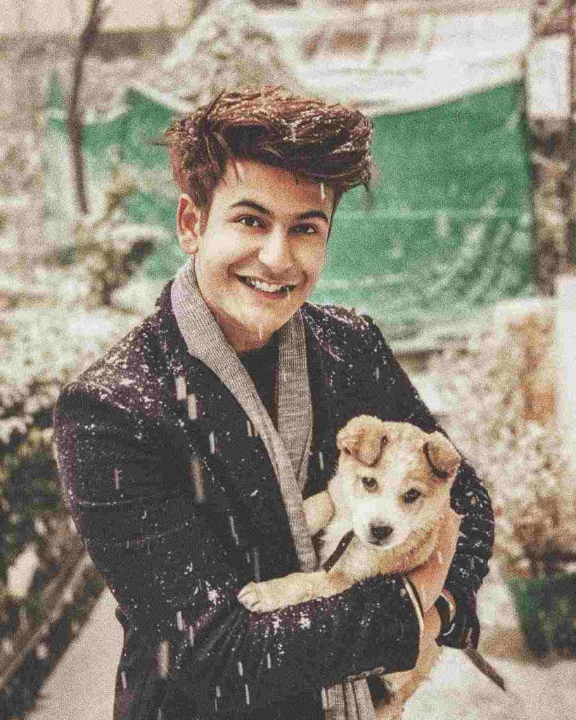 Manjul Khattar Age, Girlfriend, Wife, Family, Biography & More ...